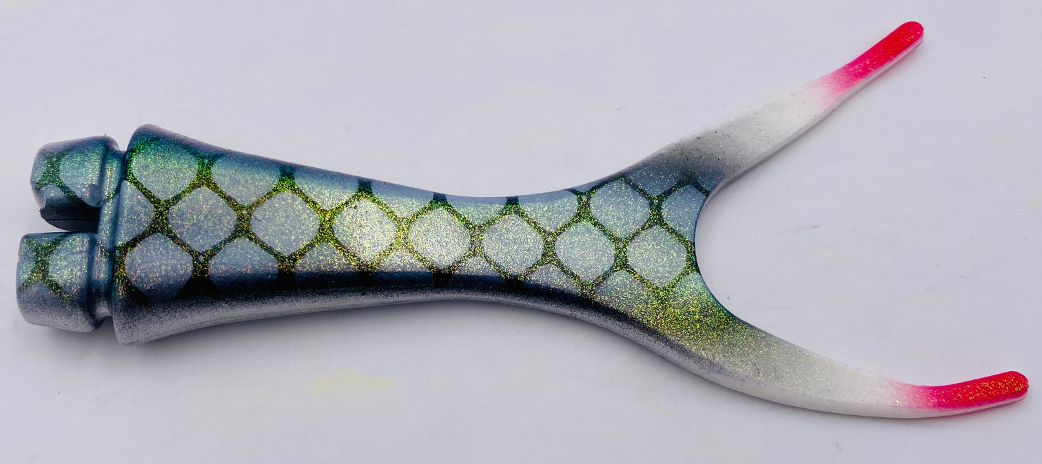 Custom Shallow Invader Replacement Tails – Musky Innovations