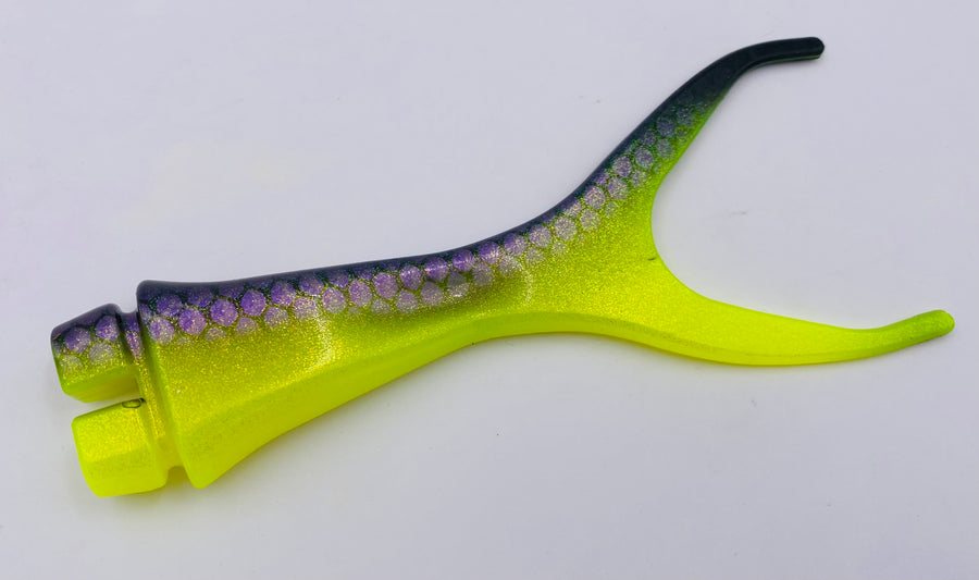 Custom Shallow Invader Replacement Tails – Musky Innovations