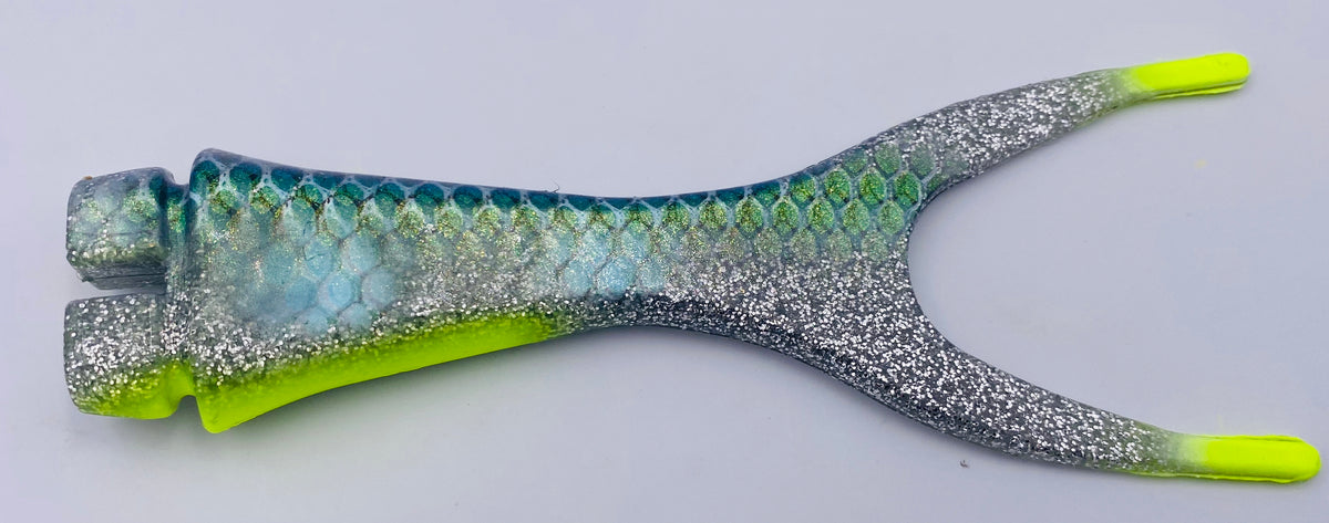 Custom Shallow Invader Replacement Tails – Musky Innovations